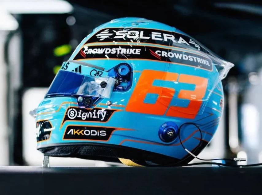 Helmet - Mercedes-AMG PETRONAS F1 Team George Russell British GP 2025