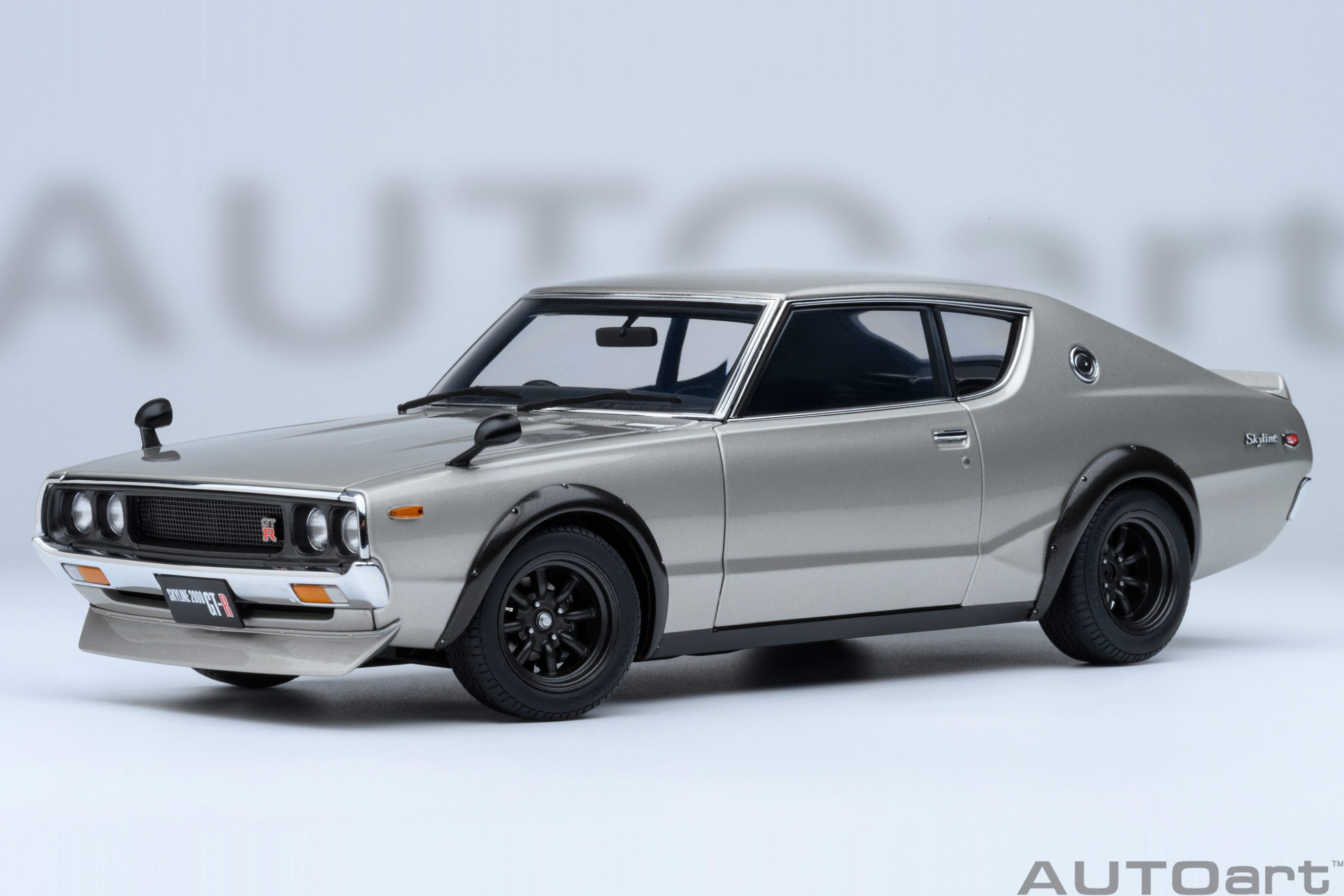 Nissan Skyline 2000 GT-R 1973 Tuned Version silver 1:18 AUTOart