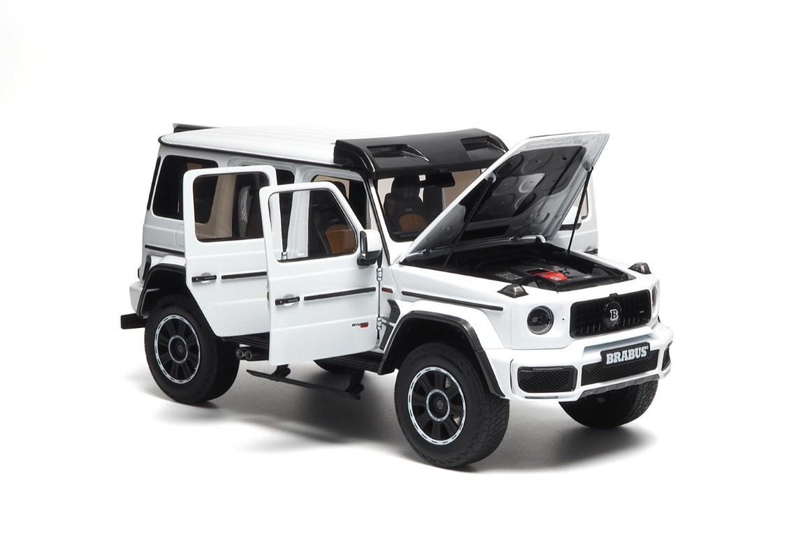 Brabus G-Class G63 4x4 2023 diamond white 1:18 Almost Real