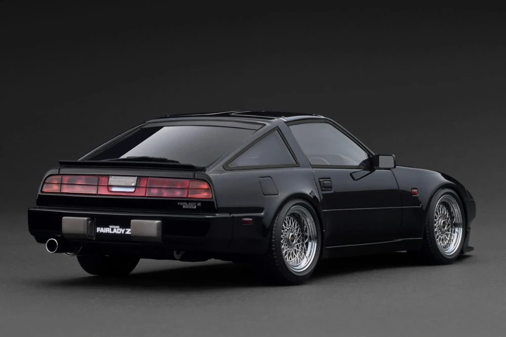 Nissan Fairlady Z 2-Seater 300ZR Z31 black 1:18 Ignition Model