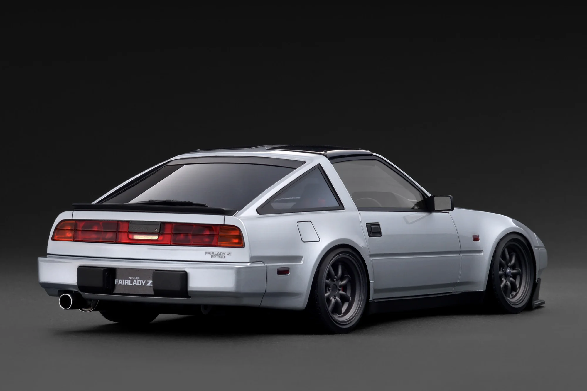 Nissan Fairlady Z 2-Seater 300ZR Z31 silver 1:18 Ignition Model