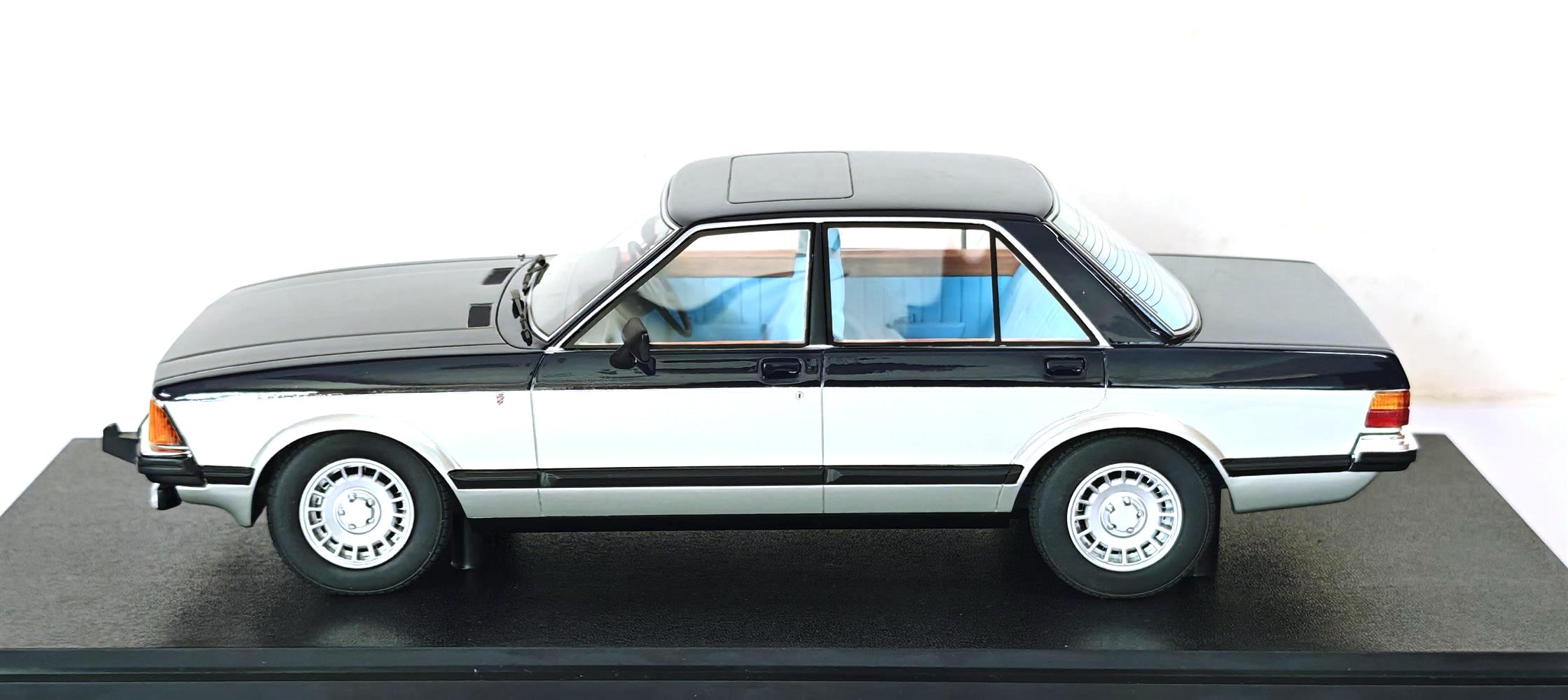 Ford Granada 2.8 Ghia 1978 blue/silver 1:18 Cult Scale Models