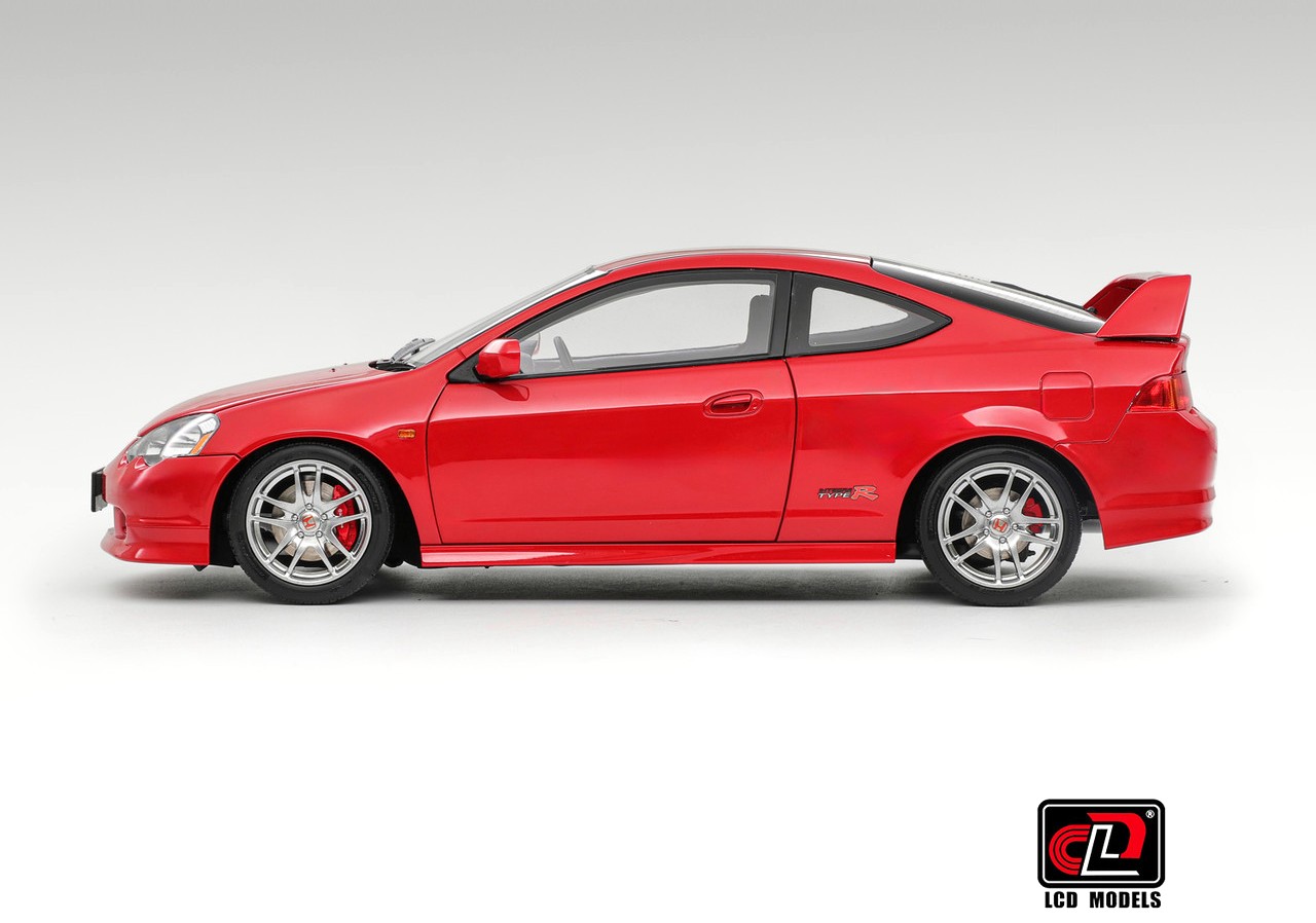 Honda Integra Type R DC5 red 1:18 LCD Model
