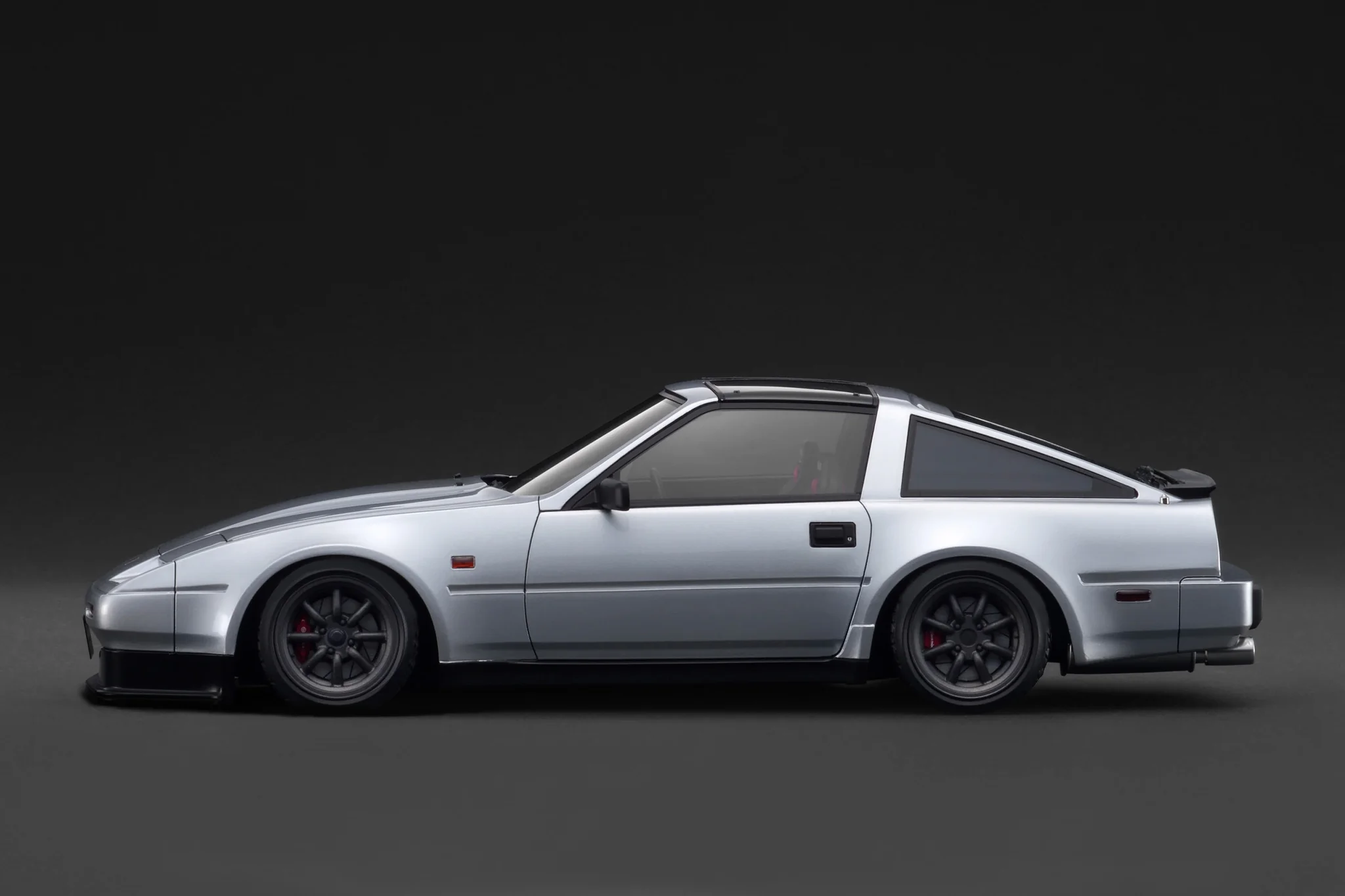 Nissan Fairlady Z 2-Seater 300ZR Z31 silver 1:18 Ignition Model