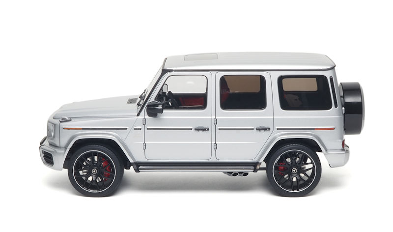Mercedes-AMG G63 W463 2019 silver 1:18 Almost Real